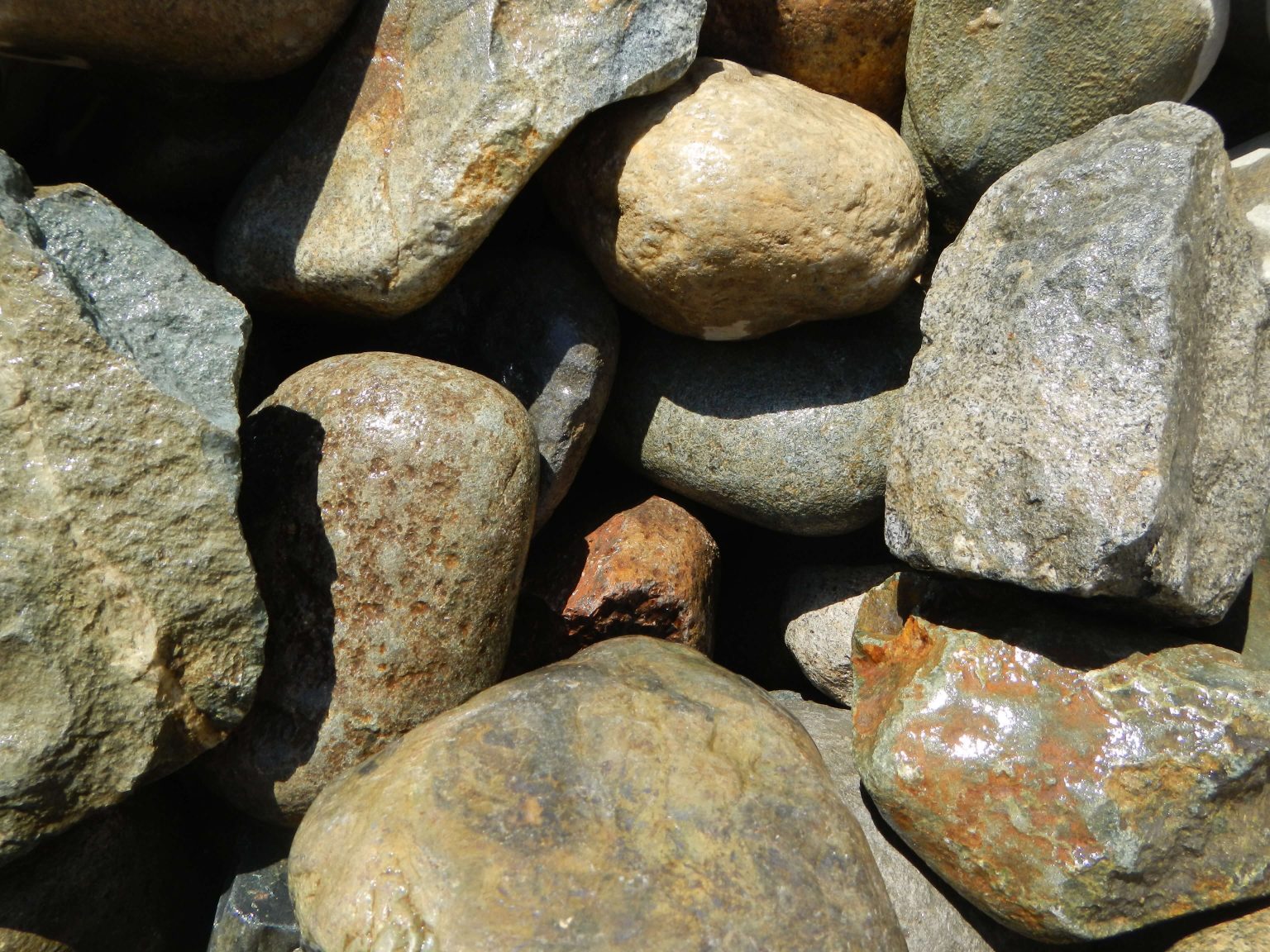 4-8 Medium Cobble - Landscaping Supplies